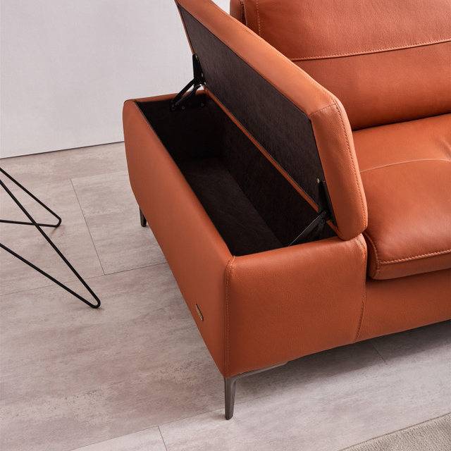 Decker Sofa Sectional by Beverly Hills Furniture