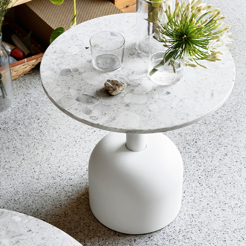 Illo Coffee Table by Miniforms